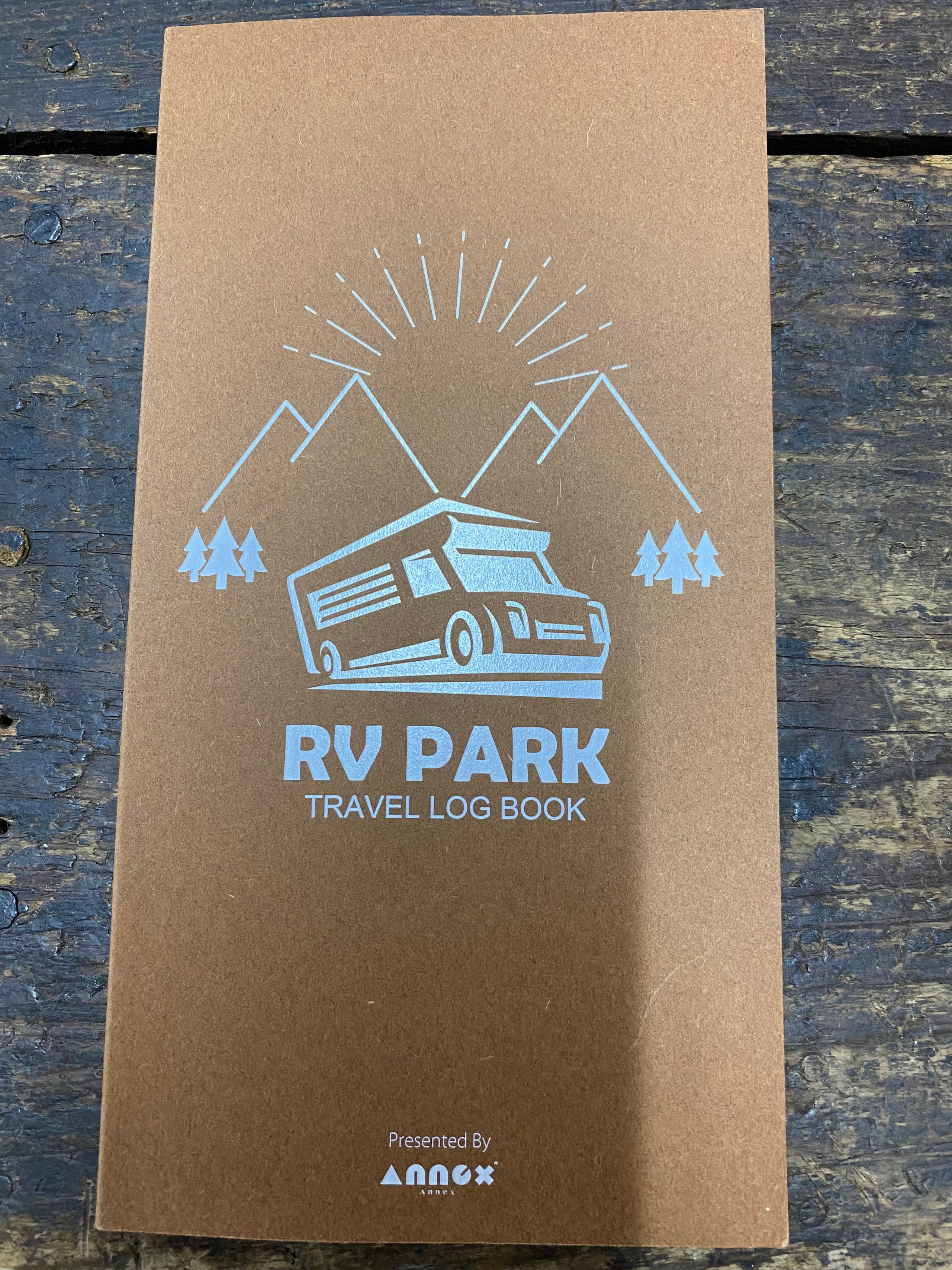 RV PARK TRAVEL LOG BOOK | GREEN BASE木更津